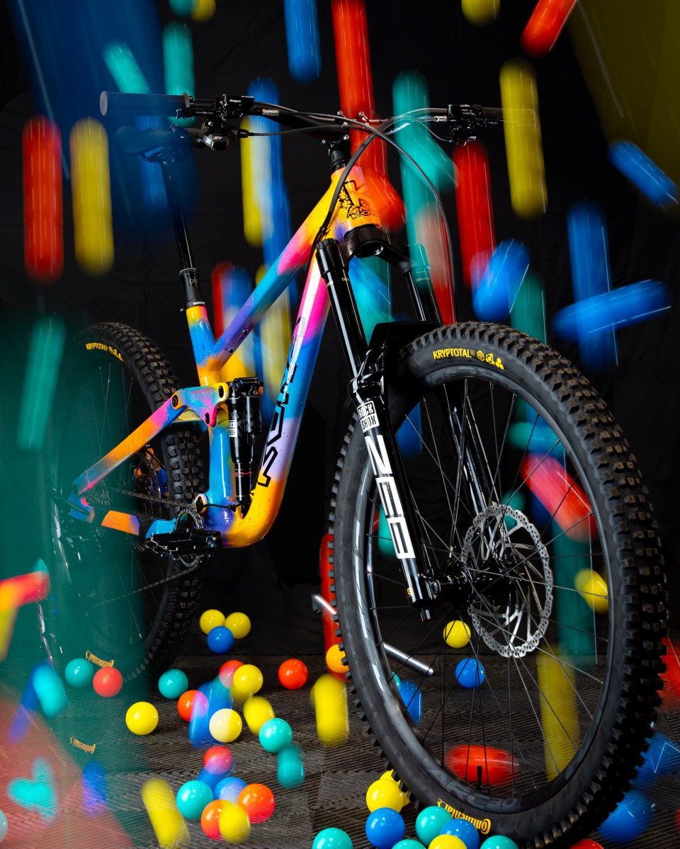 Reimagining the Kona Process: A Colorful DIY Bike Project – Fine Tune Cycles